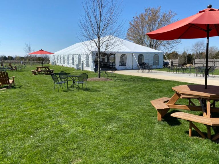 LaChance Vineyards De Soto | Winery & Restaurant in Missouri